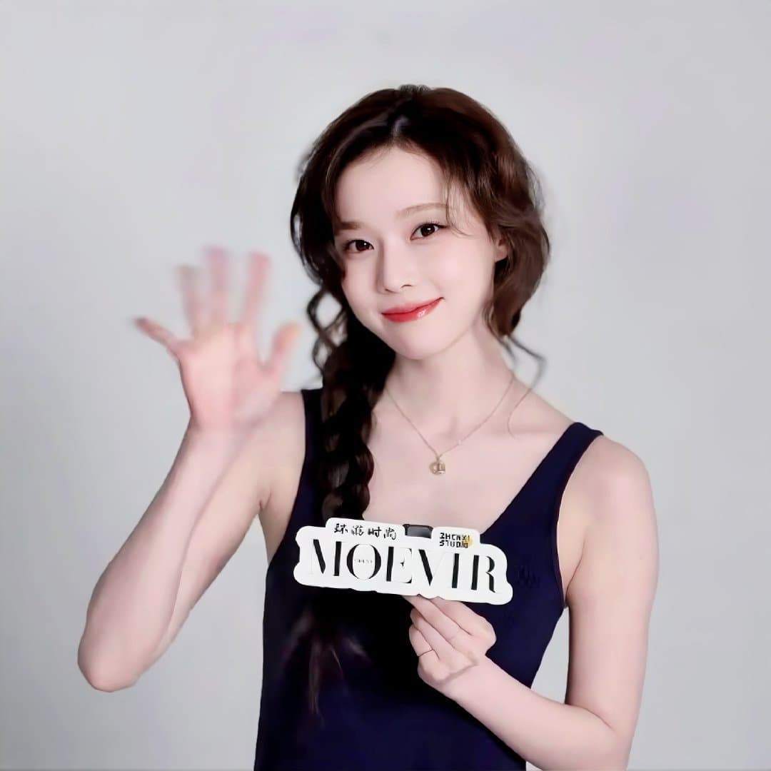 Behind the Lens: The Making of Yu Shuxin's Stunning Photo Shoot - Trending on Weibo