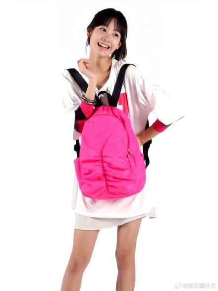 Chen Duling's Enigmatic Early Model Photos Spark Online Fascination ...